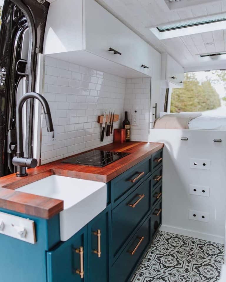 23 Van Life Design Ideas You'll Absolutely Love - Remote Tribe